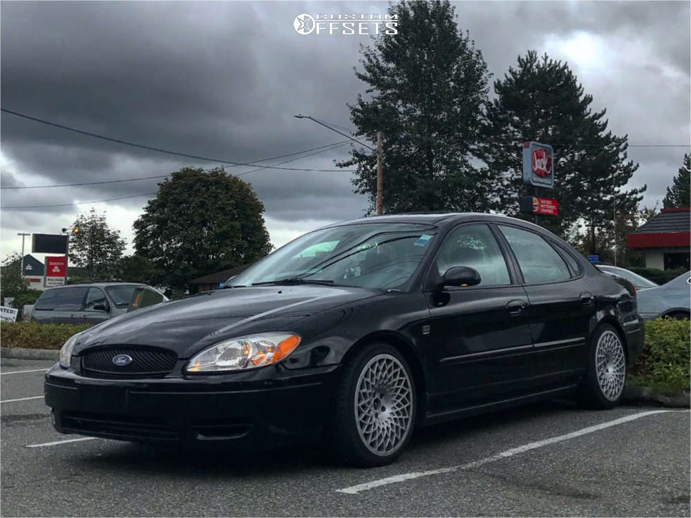 2004 Ford Taurus with 18x8.5 22 WatercooledIND Mt10 and 225/40R18 ...
