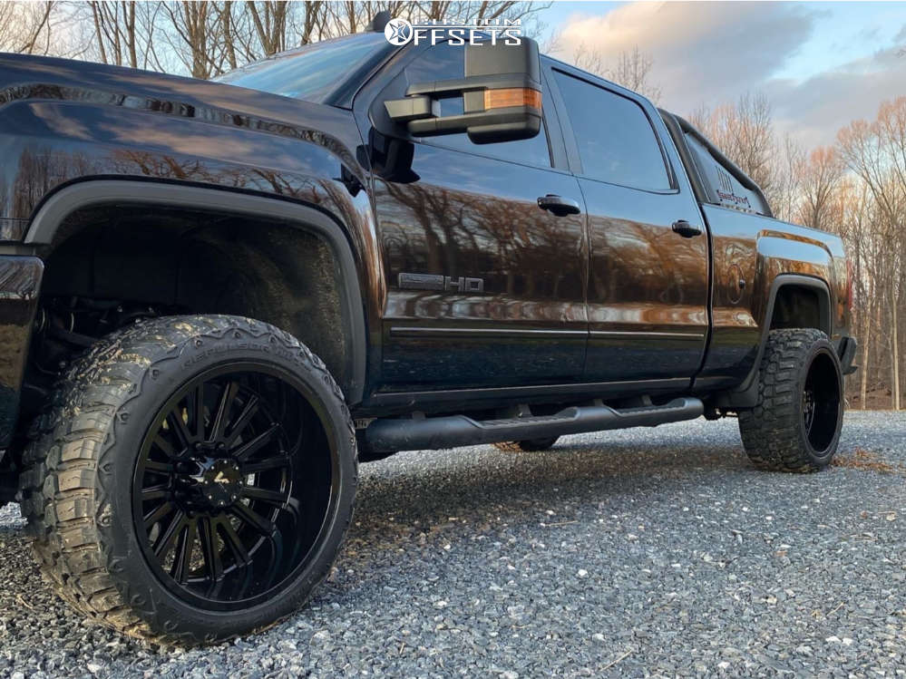 2018 GMC Sierra 2500 HD with 22x12 -44 V-Rock Anvil and 33/12.5R22 RBP ...