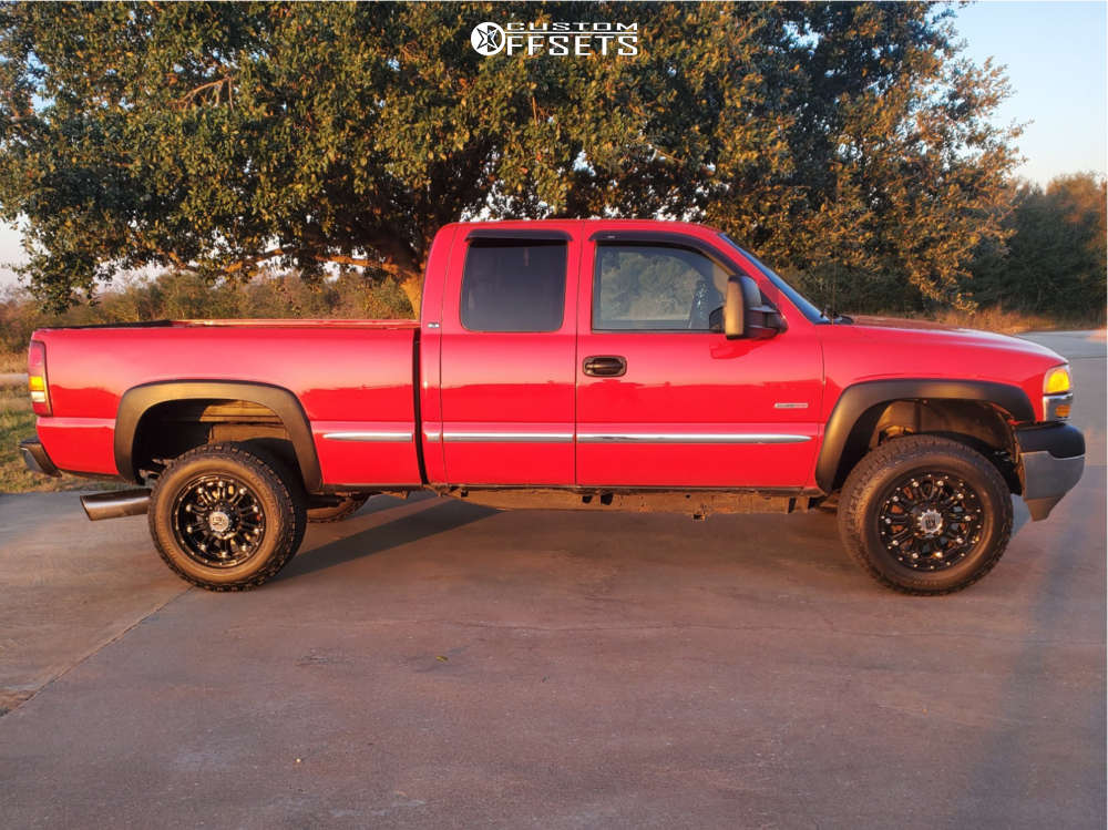 2002 Chevrolet Silverado 2500 HD with 18x9 0 XD Hoss and 275/65R18 ...