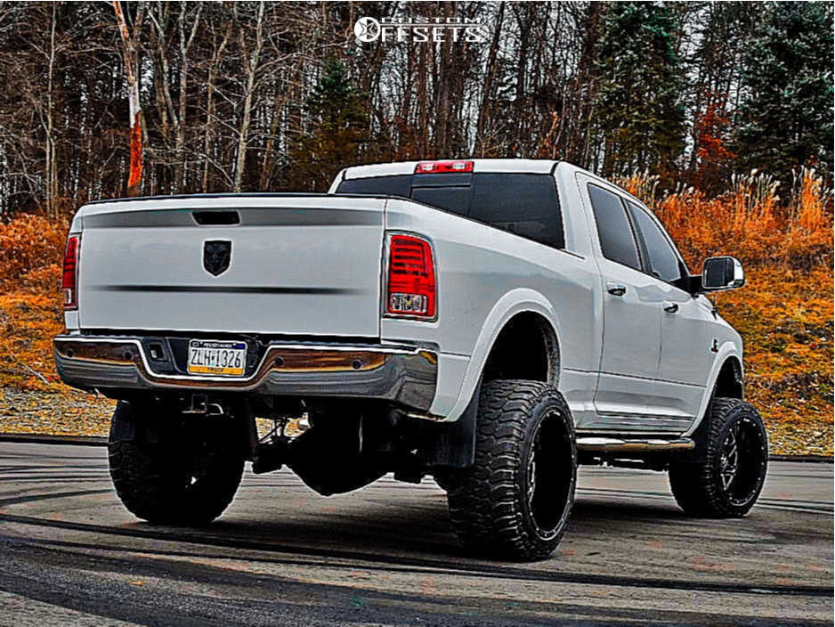 2013 Ram 2500 with 22x14 -76 Hostile Sprocket and 35/13.5R22 Patriot ...