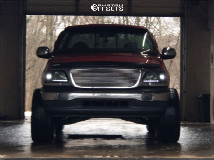 2001 Ford F-150 with 20x12 -44 TIS 544BM and 305/55R20 Maxxis Bravo At ...