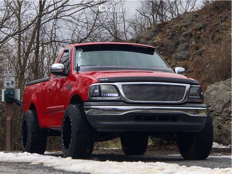 2001 Ford F-150 with 20x12 -44 TIS 544BM and 305/55R20 Maxxis Bravo At ...