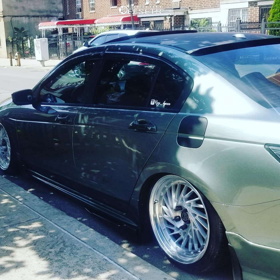 2009 Honda Accord with 19x9.5 30 Infinitewerks Mt and 225/40R19 ...