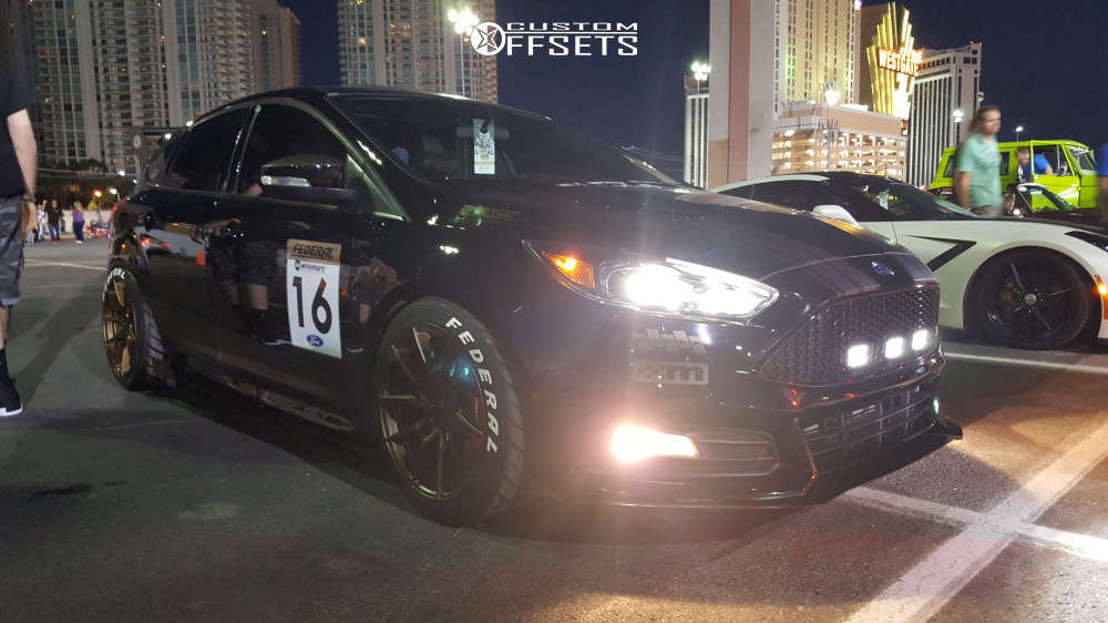 2016 Ford Focus with 19x9.5 35 Option Lab R716 and 265/35R19 Federal ...