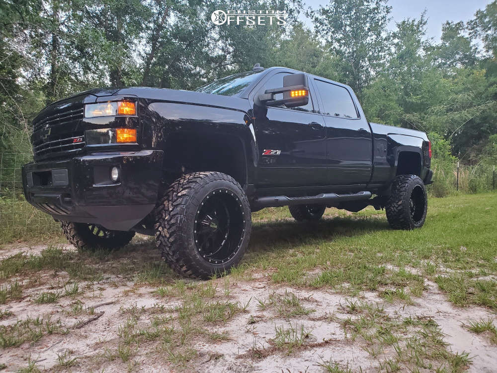 2018 Chevrolet Silverado 2500 HD with 22x12 -44 Moto Metal MO986 and 35 ...