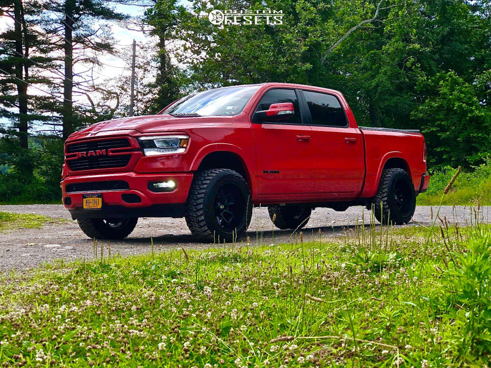 2019 Ram 1500 with 20x12 -51 Vision Bomb and 33/12.5R20 Kanati Mud Hog ...