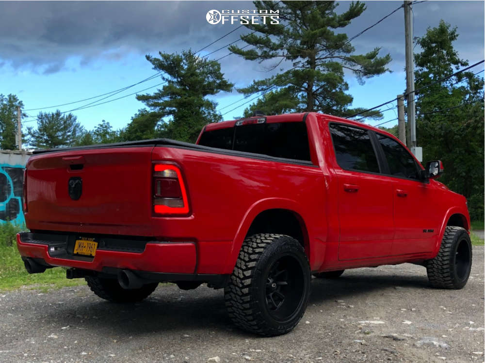 2019 Ram 1500 with 20x12 -51 Vision Bomb and 33/12.5R20 Kanati Mud Hog ...