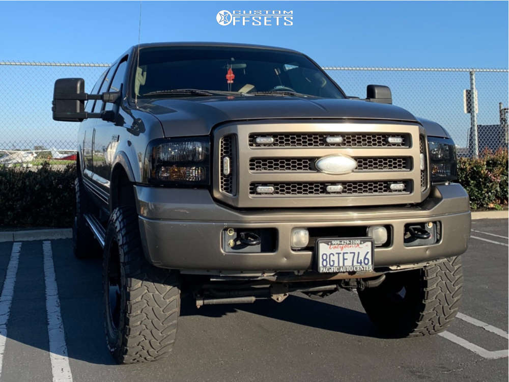 2005 Ford Excursion with 20x10 -24 TXW Offroad T-001 and 37/12.5R20 ...