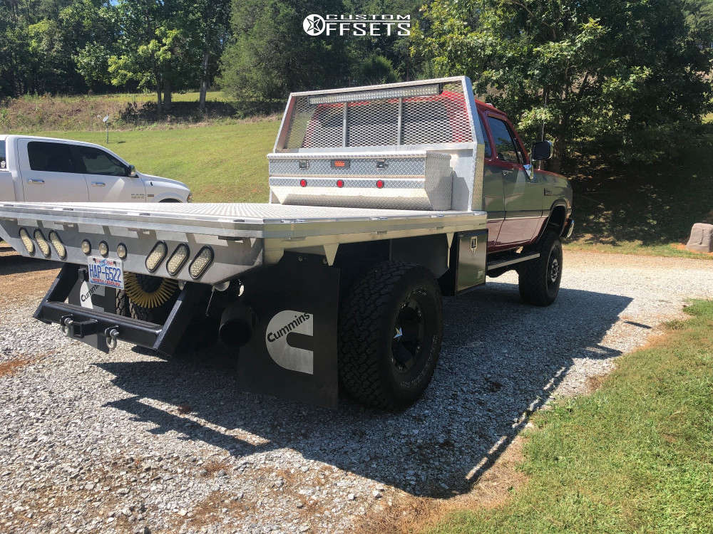 1993 Dodge W350 with 16x8.25 176 XD Rockstar and 33/12.5R16 BFGoodrich ...