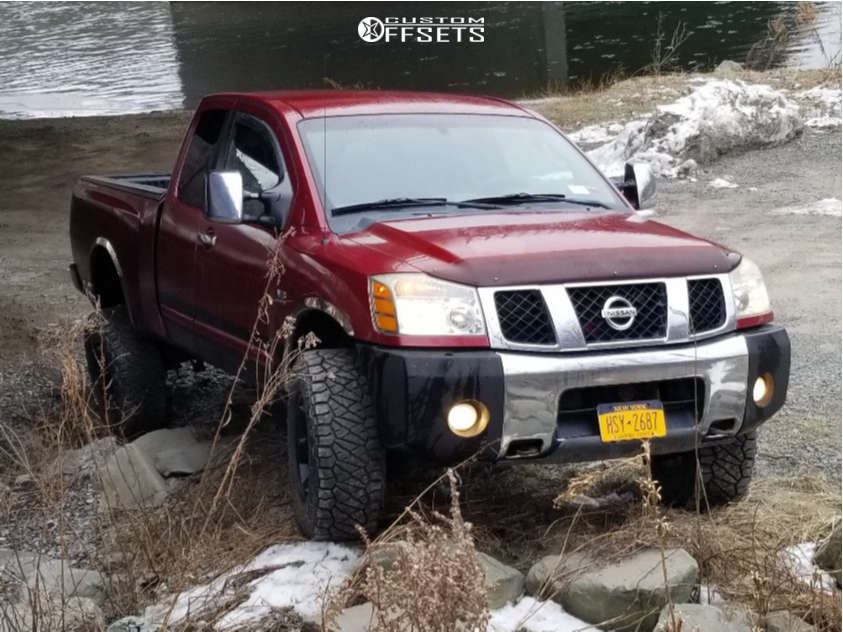 Lifted 2004 Nissan Navara