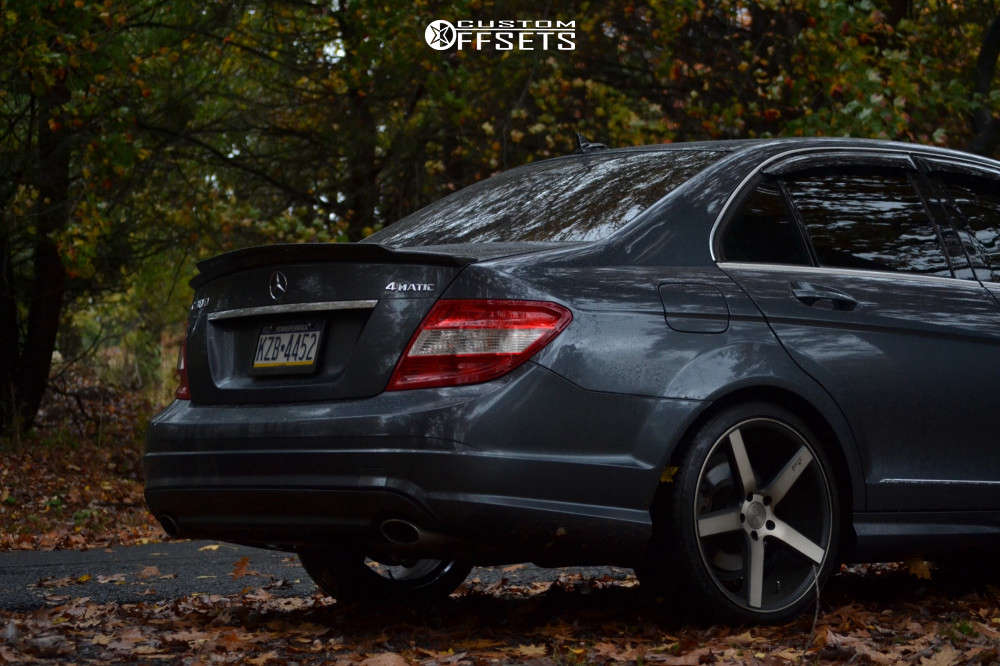 2008 Mercedes-Benz C300 with 19x8.5 42 Niche Milan and 235/35R19 ...