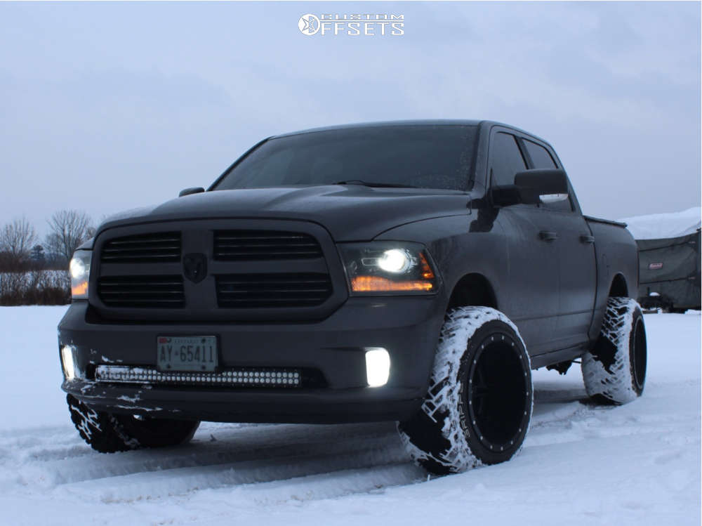 2014 Ram 1500 with 20x14 -76 Fuel Maverick and 33/12.5R20 Fuel Mud ...