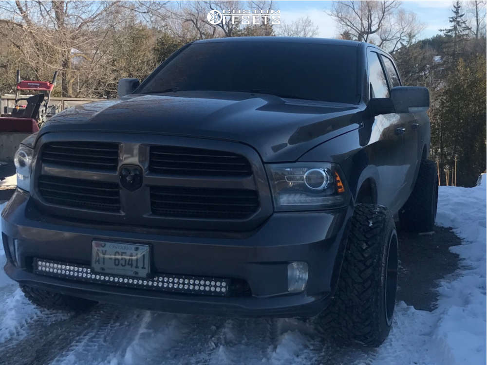 2014 Ram 1500 with 20x14 -76 Fuel Maverick and 33/12.5R20 Fuel Mud ...