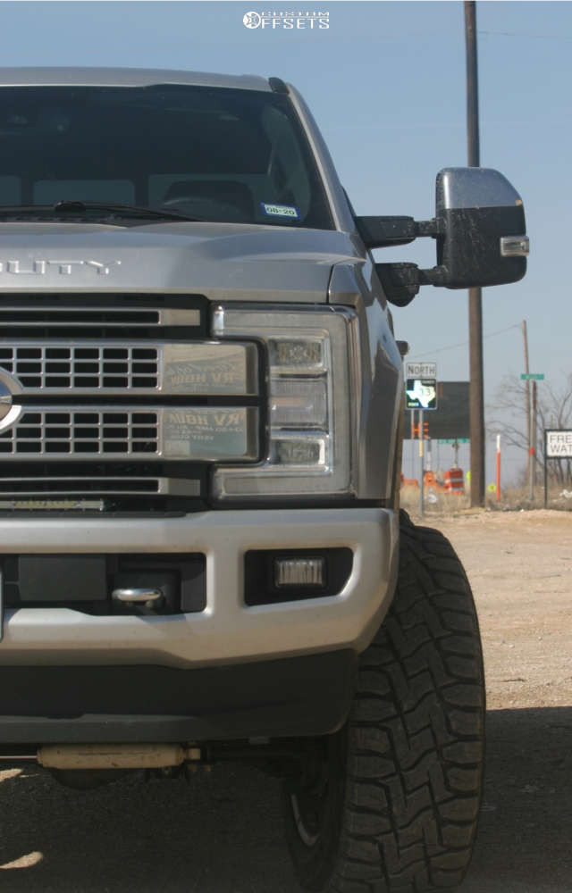 2019 Ford F-250 Super Duty with 22x12 -44 Stealth Forged Revolt and 37/ ...