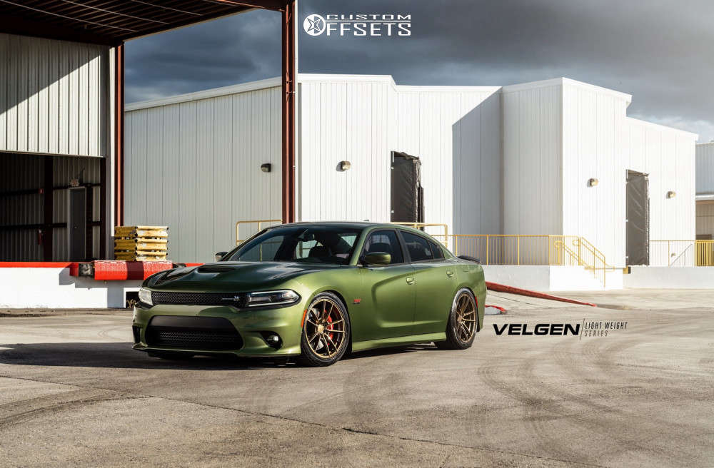 2018 Dodge Charger with 20x9.5 18 Velgen Vf5 and 275/40R20 Nitto Motivo ...