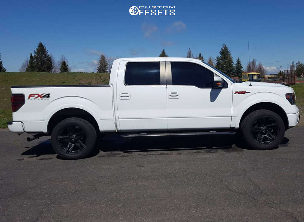 2013 Ford F-150 with 20x9 15 American Outlaw Hollywood and 275/55R20 ...
