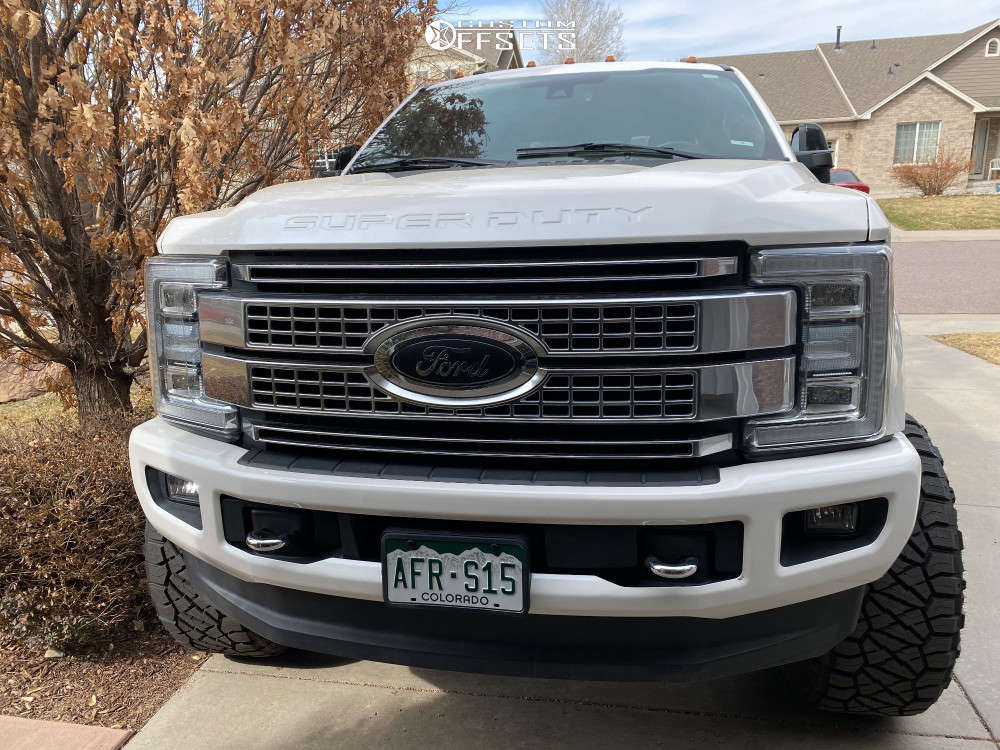 2017 Ford F-350 Super Duty with 24x14 -76 Hostile Jigsaw and 37/13.5R24 ...