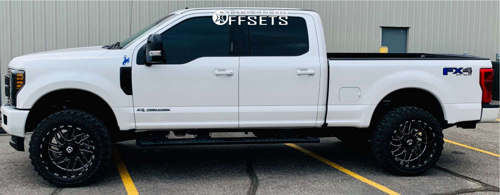 2019 Ford F-350 Super Duty with 22x12 -44 TIS 544BM and 35/12.5R22 ...