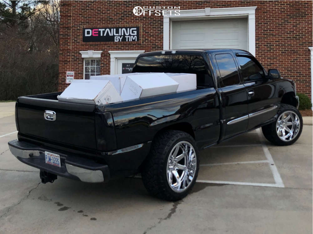 2003 GMC Sierra 1500 with 22x12 -44 Hostile Alpha and 33/12.5R22 Nitto ...