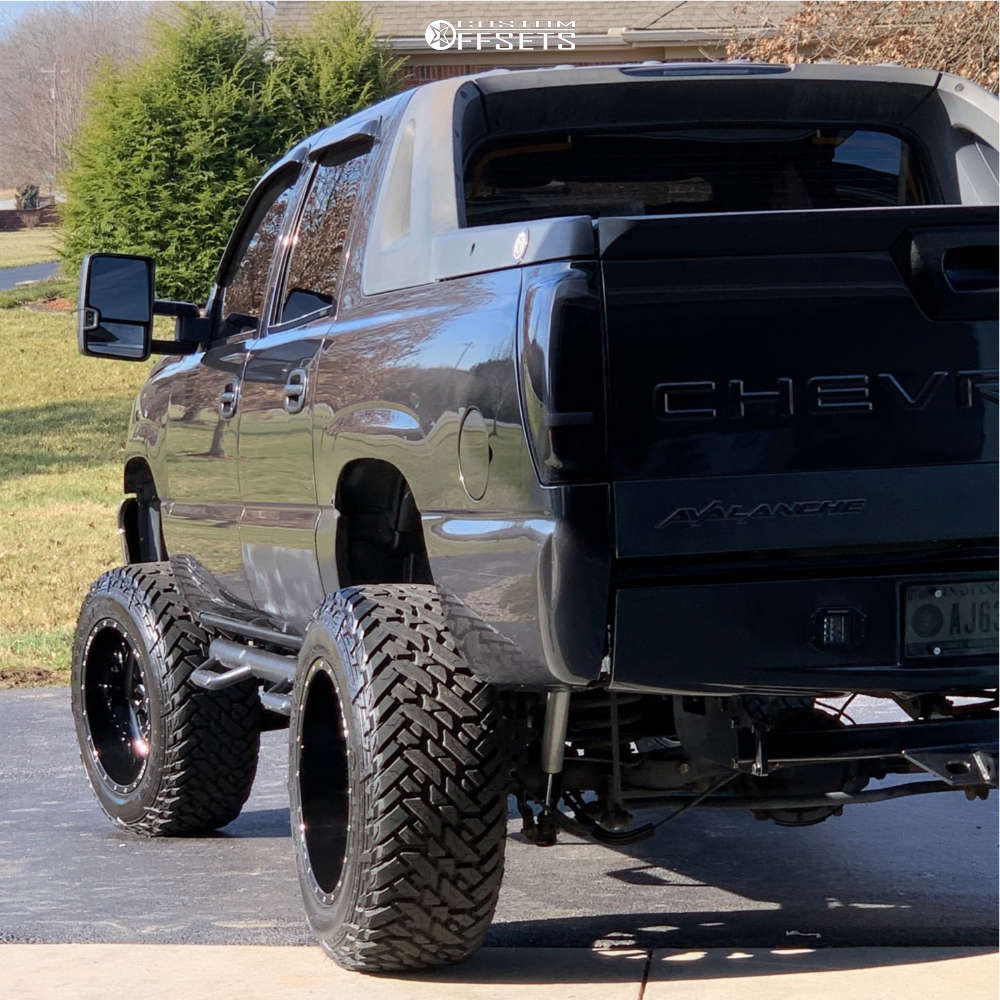 2004 Chevrolet Avalanche 1500 with 20x12 -43 Fuel Stroke and 35/12.5R20 ...