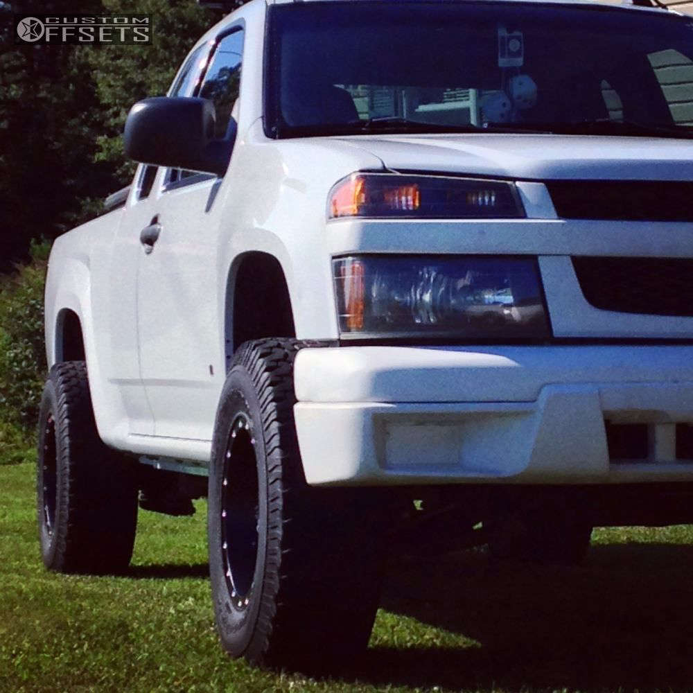 2006 Chevrolet Colorado with 15x8 -18 Fuel Revolver and 31/10.5R15 ...