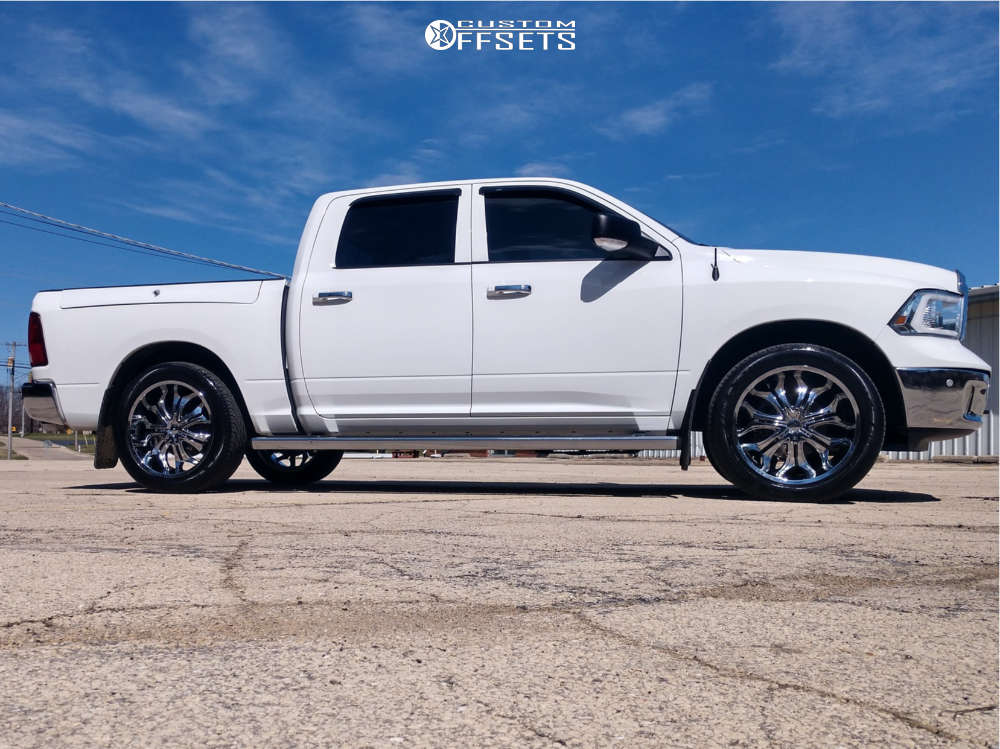 2014 Ram 1500 with 22x9.5 15 VCT Godfather and 32/10.5R22 Lexani Lx ...
