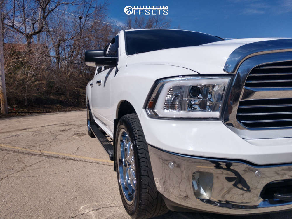 2014 Ram 1500 with 22x9.5 15 VCT Godfather and 32/10.5R22 Lexani Lx ...