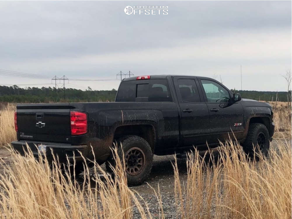 2018 Chevrolet Silverado 1500 with 17x8.5 0 Method Nv and 285/75R17 ...