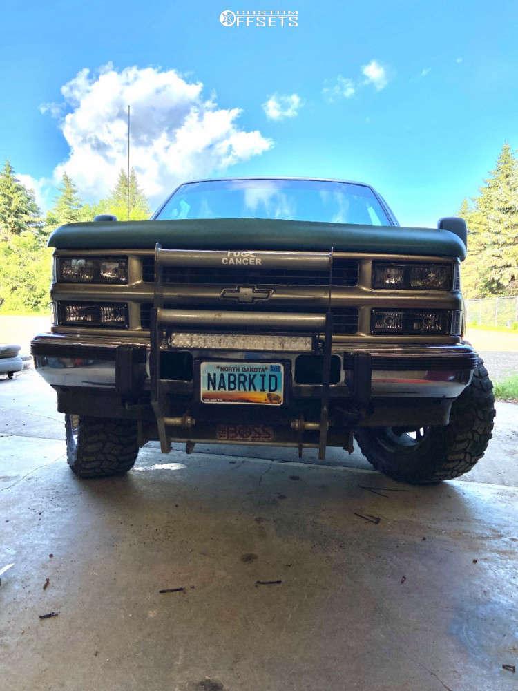 2000 Chevrolet K2500 with 20x9 18 Work Conquest and 275/65R20 Cooper ...