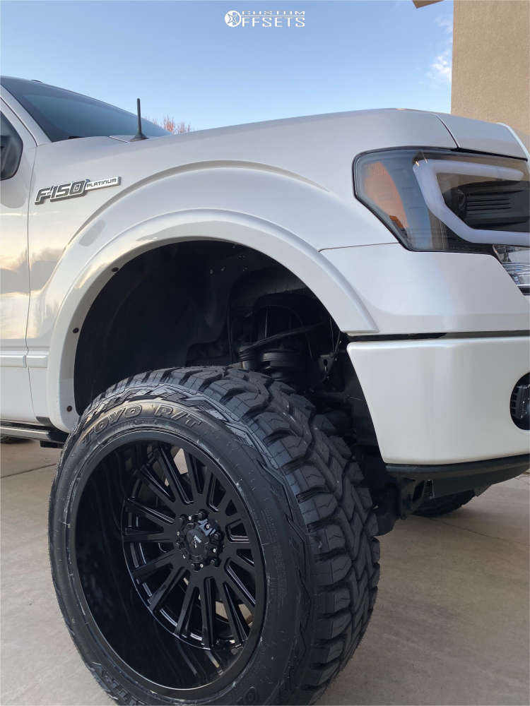 2010 Ford F-150 with 22x12 -44 V-Rock Anvil and 35/12.5R22 Toyo Tires ...