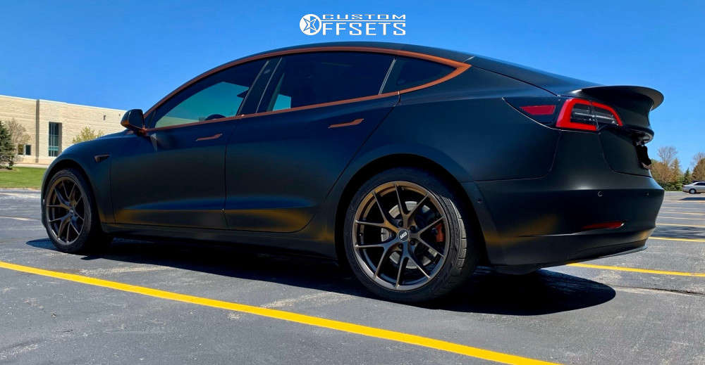2018 Tesla 3 with 19x9.5 35 ESR RF2 and 265/35R19 Nitto Nt555 and Stock ...