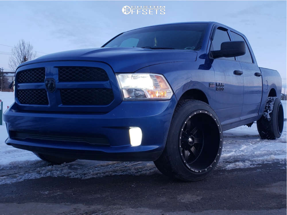 2017 Ram 1500 with 22x14 -76 Red Dirt Road Rd01 and 305/45R22 Nitto ...