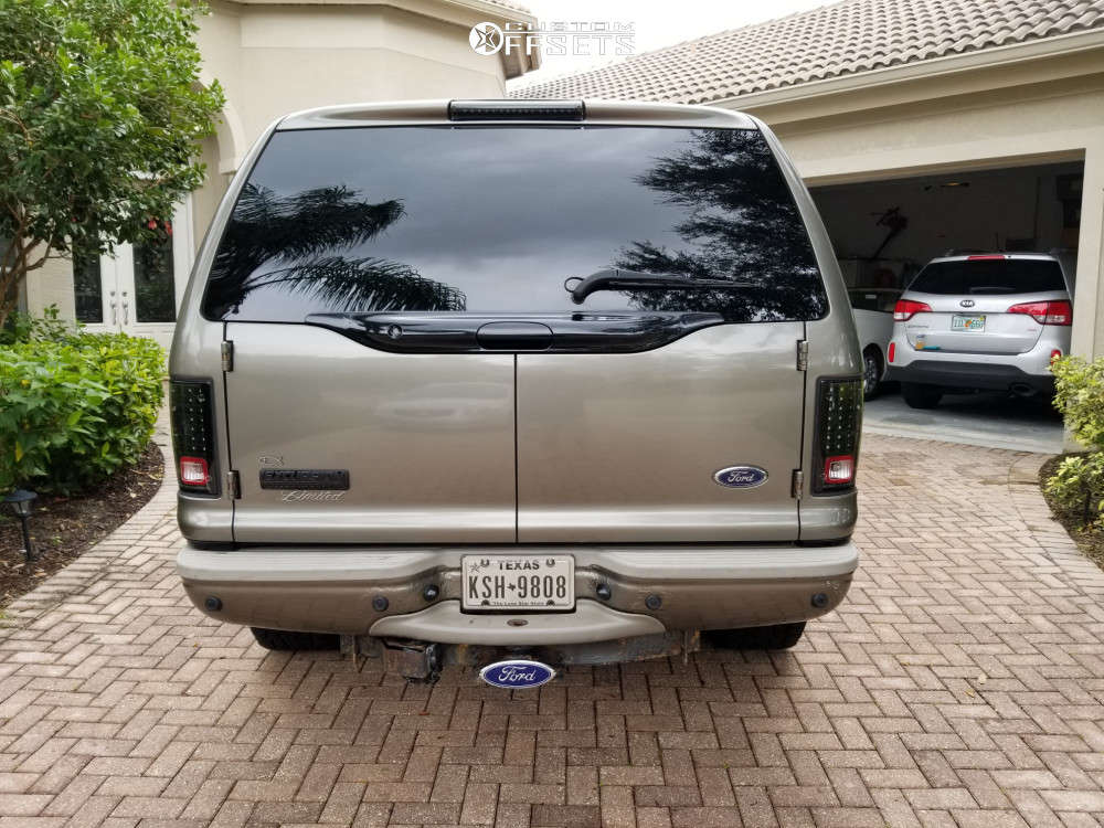2003 Ford Excursion with 22x10 -25 Hostile Alpha and 325/50R22 Nitto ...