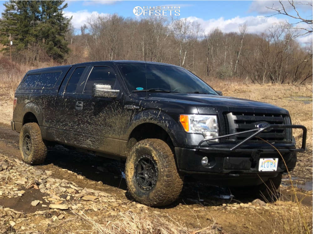 2012 Ford F-150 with 17x8.5 0 Method Mr312 and 315/70R17 Mastercraft ...