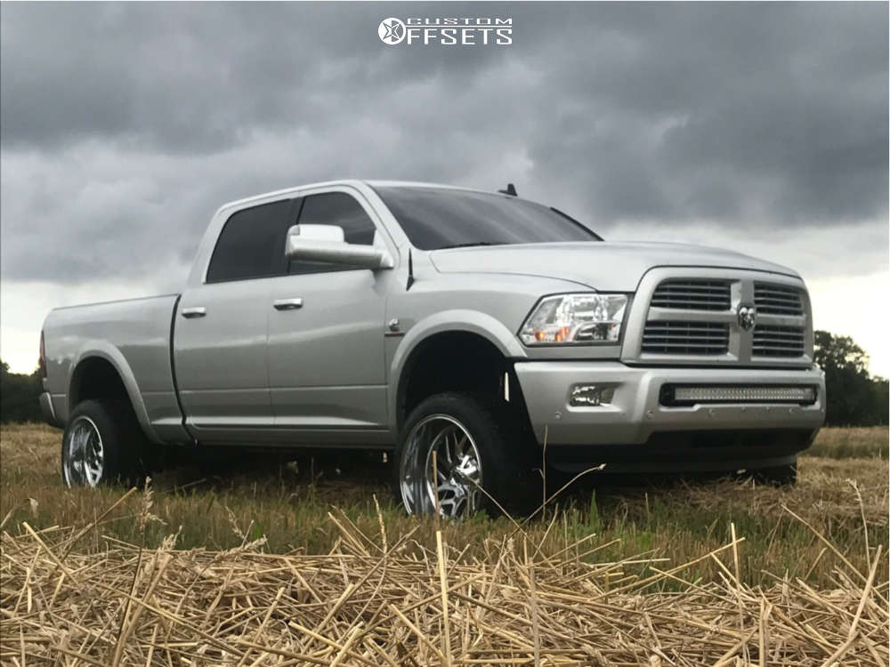 2017 Ram 2500 with 22x12 -44 Fuel Triton and 33/12.5R22 Nitto Recon ...