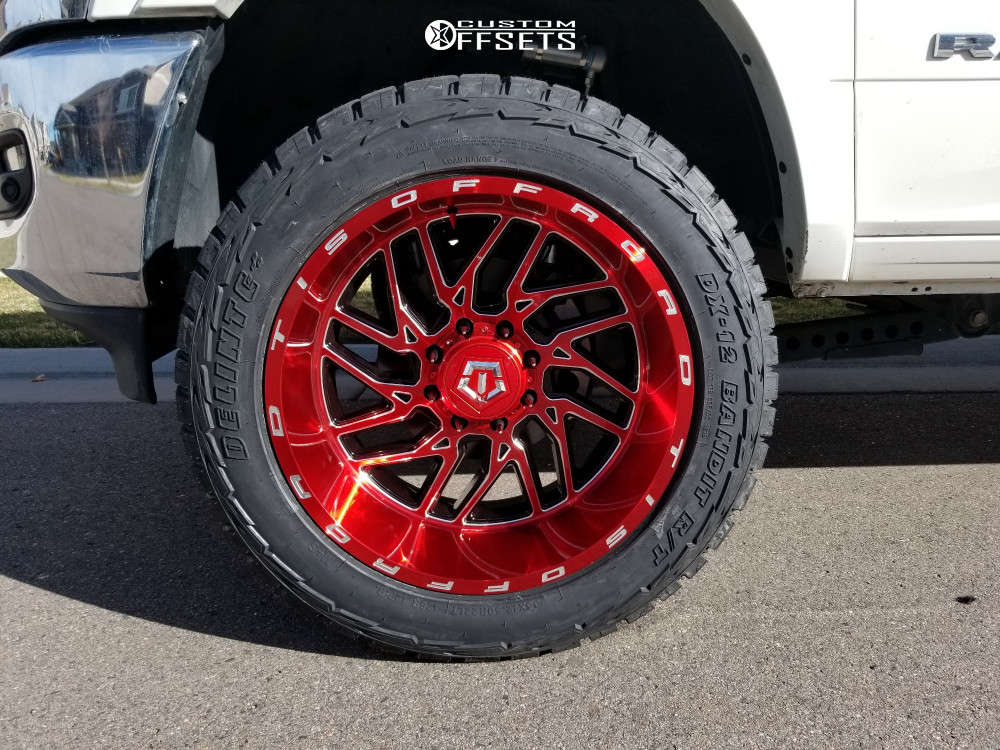 2019 Ram 2500 with 22x12 -44 TIS 544RM and 35/12.5R22 Delinte Dx-12 ...