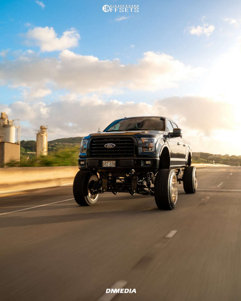 2016 Ford F-150 with 24x14 -76 Gear Forged F70p1 and 37/13.5R24 ...