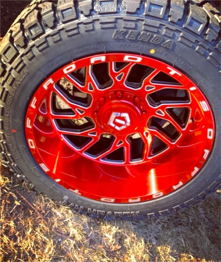 2007 Dodge Ram 1500 with 20x12 -44 TIS 544RM and 33/12.5R20 Kenda ...