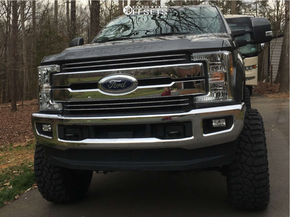 2017 Ford F-250 with 20x12 -44 Fuel Sledge and 38/13.5R20 Cooper ...