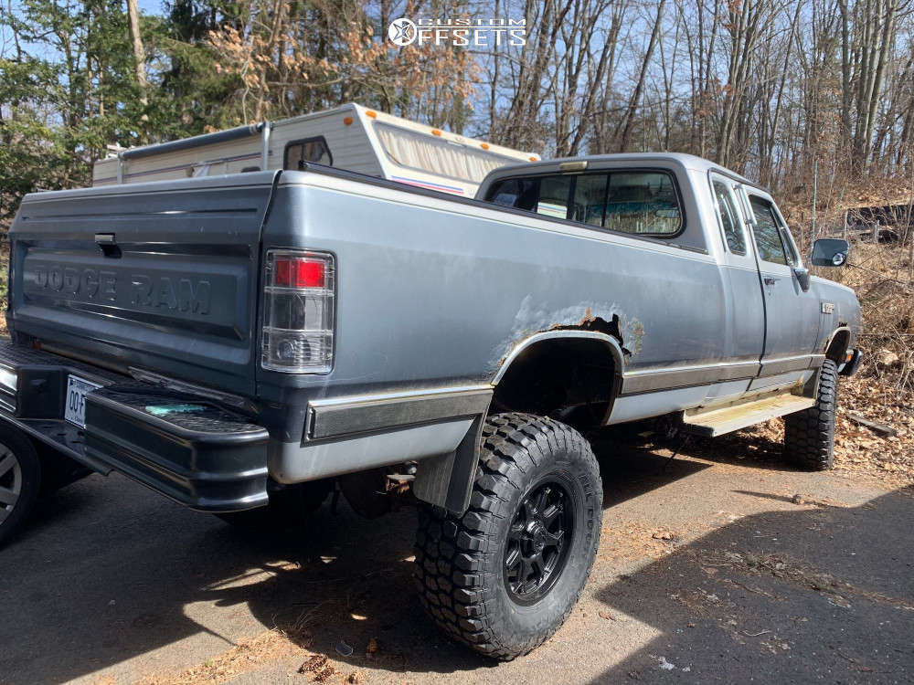 1990 Dodge W150 with 17x9 0 Ultra Bolt and 35/12.5R17 Ironman All ...