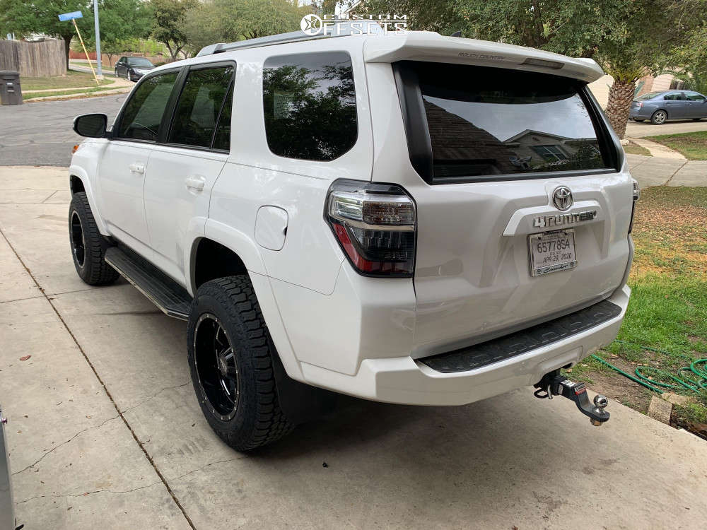 2015 Toyota 4Runner with 18x10 -24 Moto Metal MO962 and 265/65R18 ...