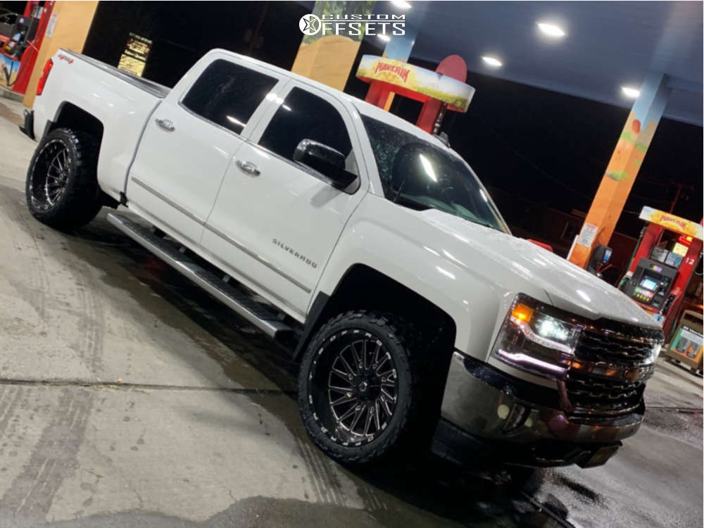Nice Chevy Trucks Mudding