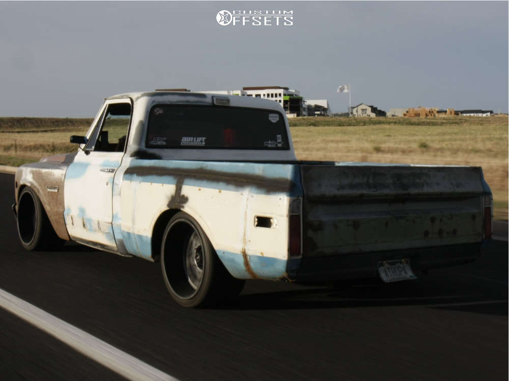 1972 Chevrolet C10 with 20x12 -51 Vision Rocker and 345/25R20 Lionhart ...