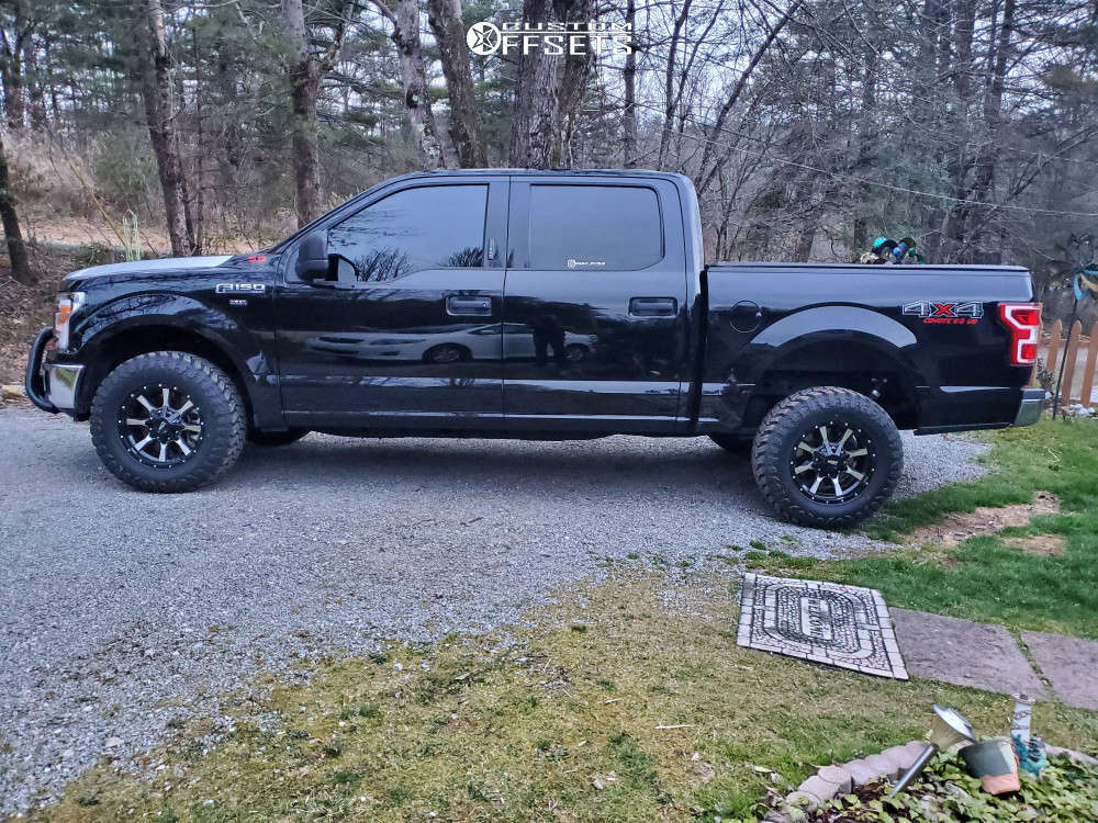 2018 Ford F-150 with 17x8 0 Moto Metal Mo970 and 265/70R17 Atturo Trail ...