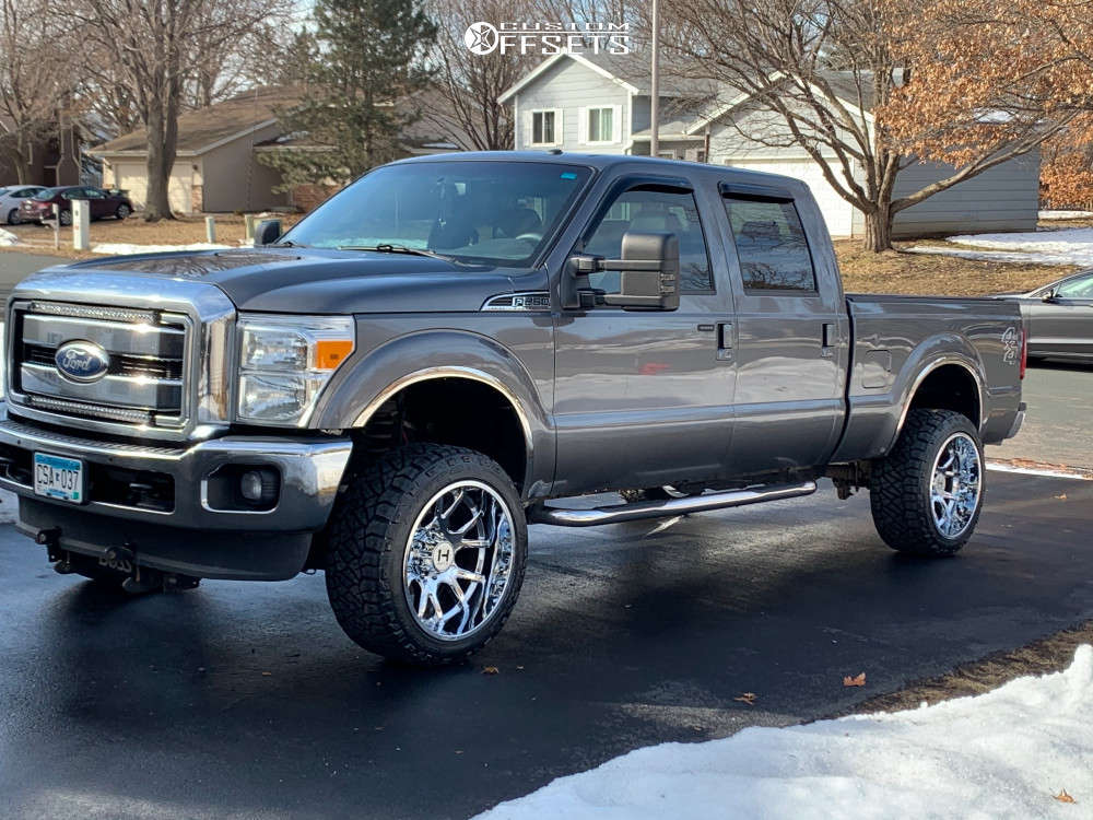 2011 Ford F-250 Super Duty with 22x12 -44 Hostile Rage and 33/12.5R22 ...