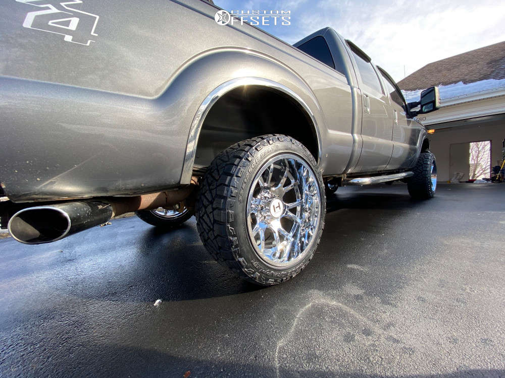 2011 Ford F-250 Super Duty with 22x12 -44 Hostile Rage and 33/12.5R22 ...
