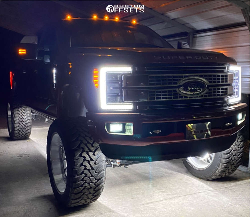 2018 Ford F-250 Super Duty with 26x14 -72 Tuff T2a and 40/15.5R26 Toyo ...
