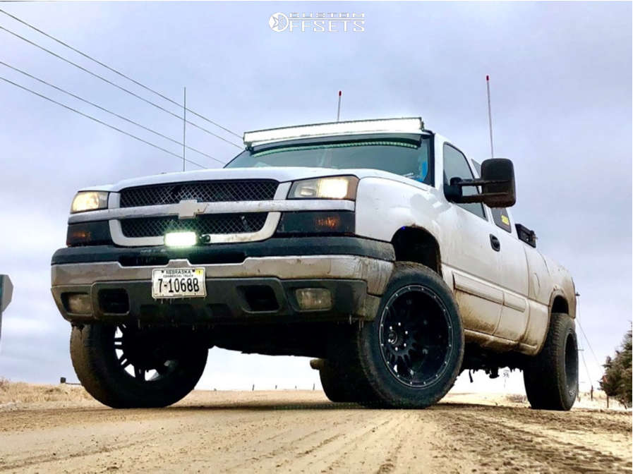 2005 Chevrolet Silverado 1500 Wheel Offset Aggressive > 1" Outside ...