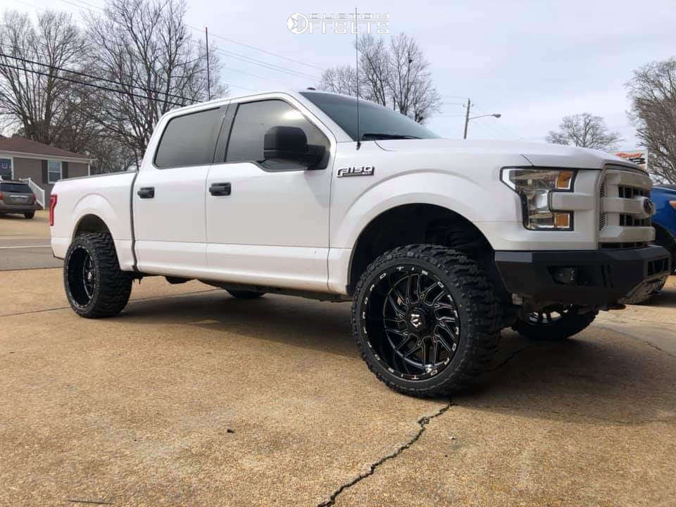 2016 Ford F-150 with 22x12 -44 TIS 544bm and 33/12.5R22 Federal Xplora ...