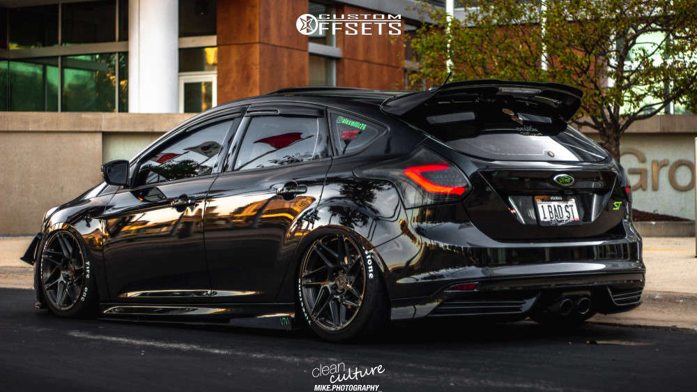 2014 Ford Focus with 18x9 38 BC Forged EH177 and 215/35R18 Firestone ...